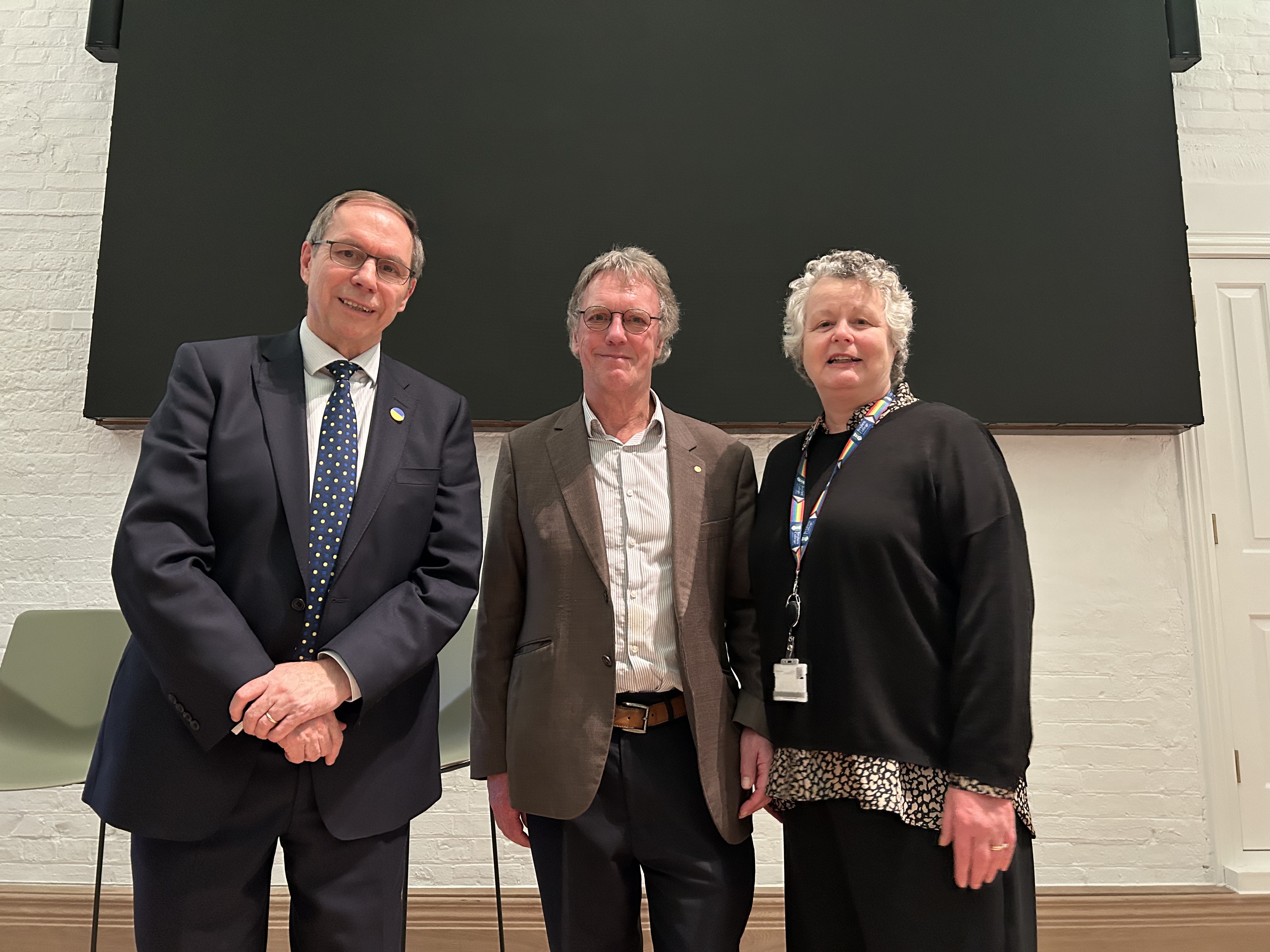 Sir Peter Ratcliffe, Nobel Prize winner for medicine, visits Reuben ...